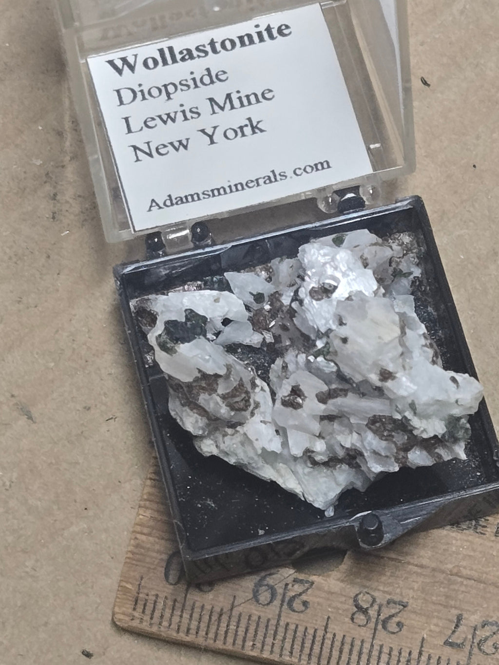Wollastonite - Adam's Minerals LLC